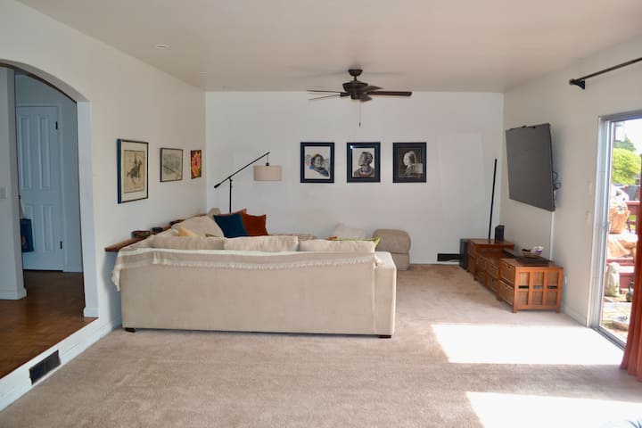 Cozy By The Coast ~ 4bd Home Str25-000001 - Marina, CA