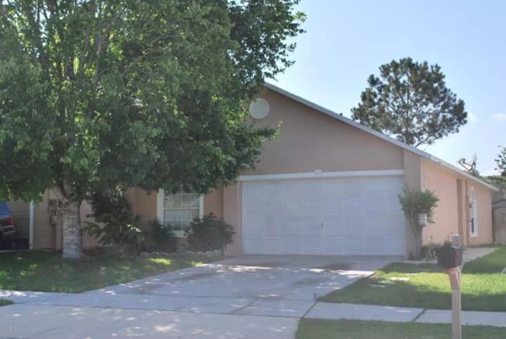 Home Away From Home - Middleburg, FL