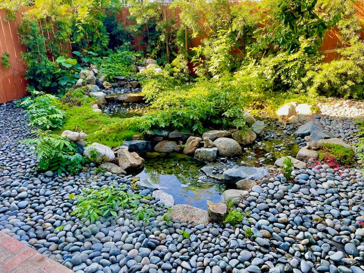 West La Cascades 5 Miles To Santa Monica Pier - Culver City