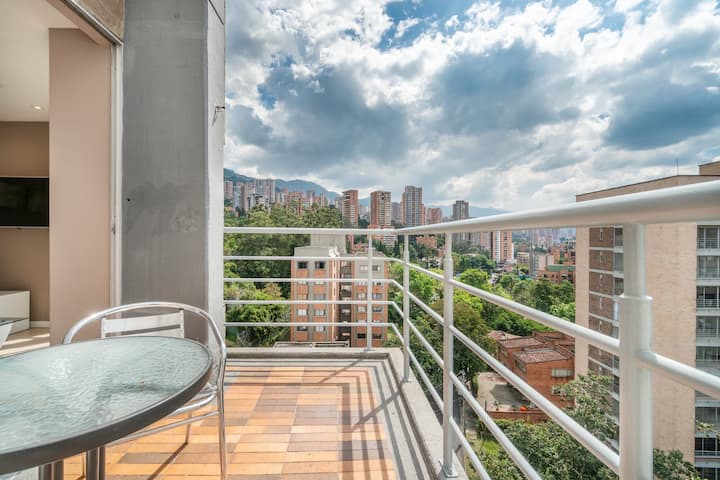 Beautiful And City-style. Wonderful View - Medellín