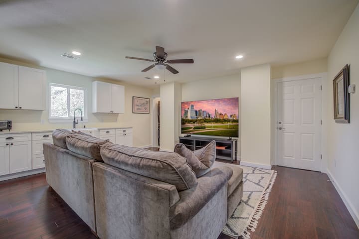 Private Guest Quarters - Driftwood, TX