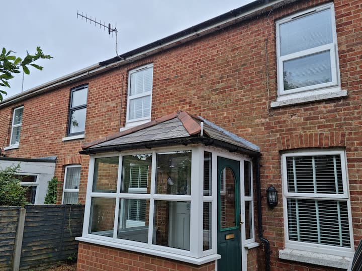 Old Orchard Cottage - Bournemouth