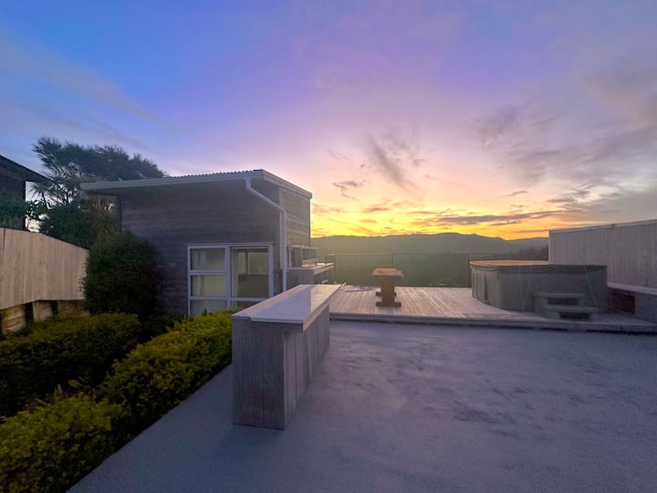Peaceful Oasis: Escape, Recharge - Auckland