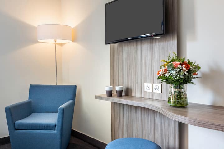 Chambre 4* En Ville - Aubagne