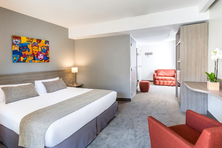 Chambre 4* En Ville - Gémenos