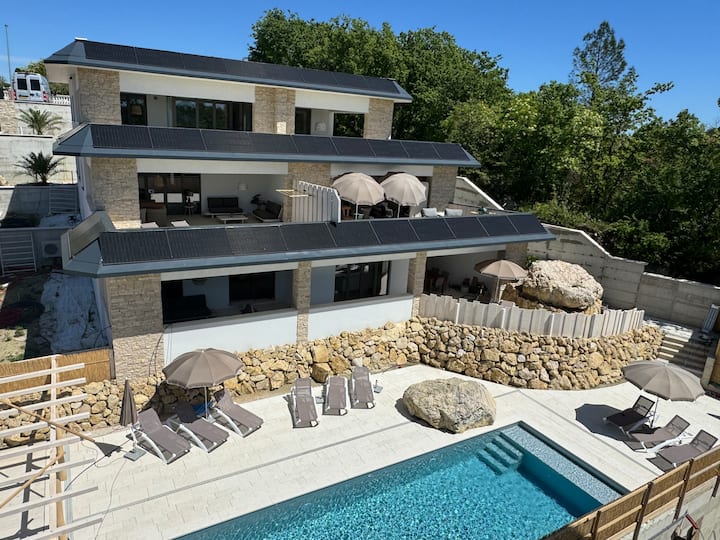 Studio More 
Brisacraotia In Labin 
Voor 2 Pers. - Labin