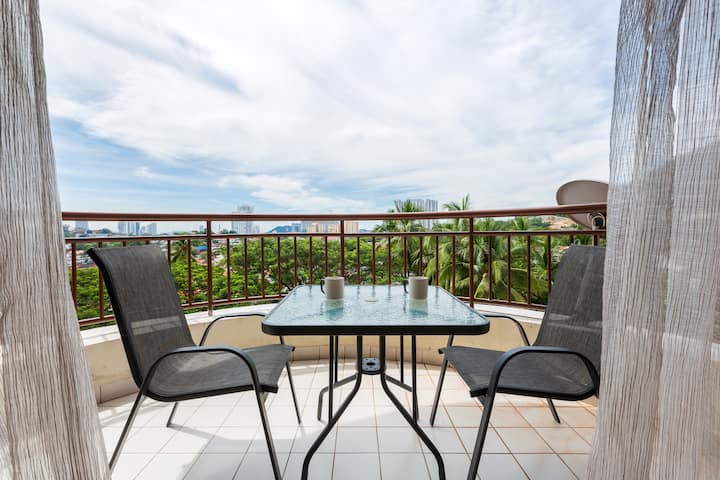 Spacious 3br Wi-fi Ac Big Balcony Near To Hospital - Penang