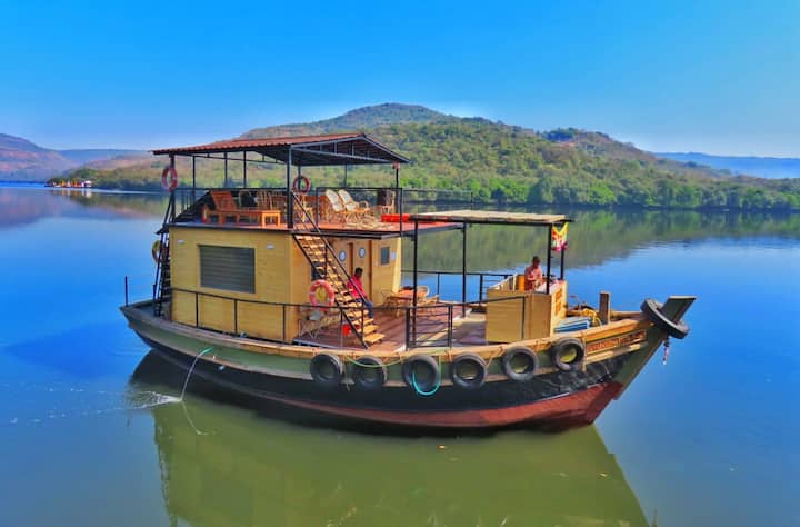 Suvrna Sudha Houseboat - Guhagar