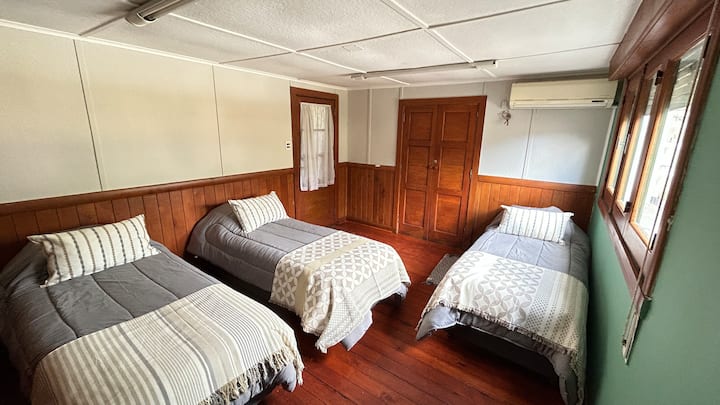 Casa Yuco Hostel Hab. 5 Oliva - San Martín de los Andes