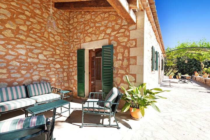 Charming Countryside Guest House. Mallorca - Alaró
