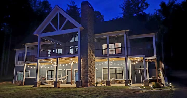 Bnb Lakehouse: Gated, Lakefront, Mountain Views! - Blairsville