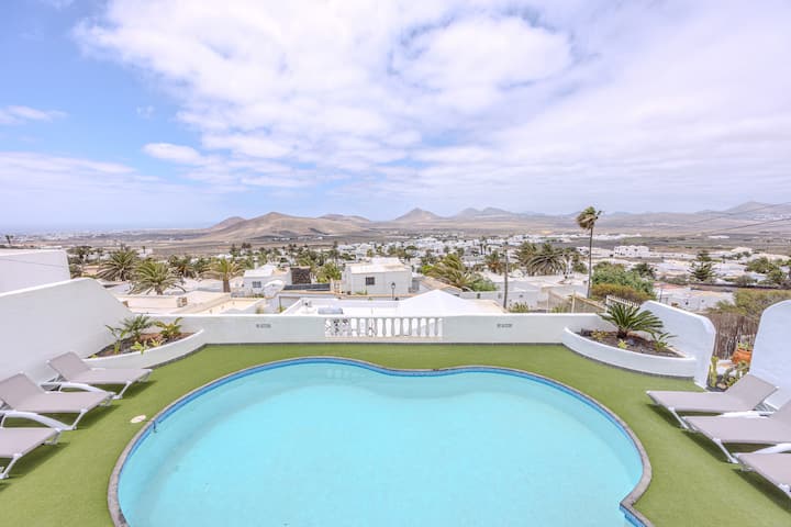 Casa Hoopoe  - Amazing Views, Private Pool! - Costa Teguise