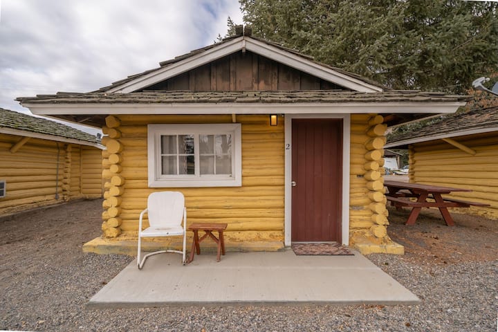 The Cutest Little Cabin In Idaho - Ashton, ID