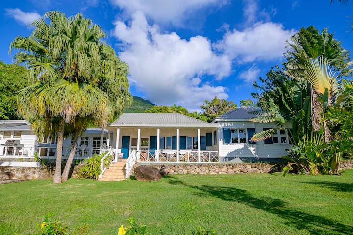 3.5 Seasons - Saint Kitts and Nevis