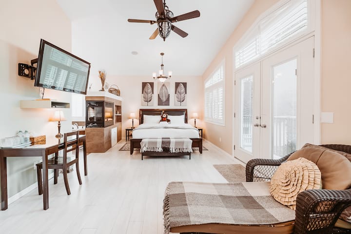 Royal King Room - Arr B&b - Calgary