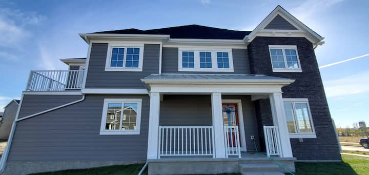 House Near Spruce Meadows|rolling Hills View - Calgary