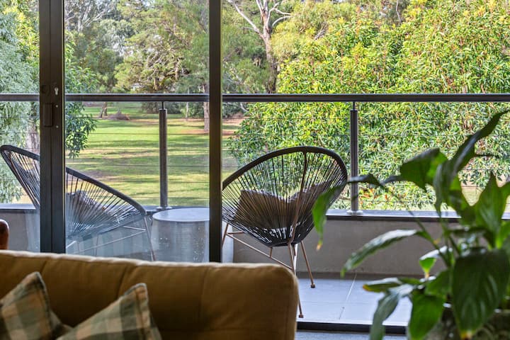 Coastal Dream Home Delight - Frankston