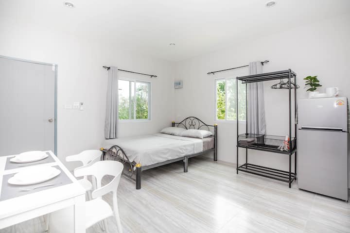 Апартаменты у гор - Phuket