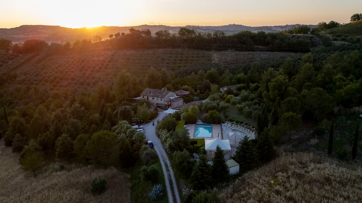 Casale Con Piscina Per Gruppi - Fermo
