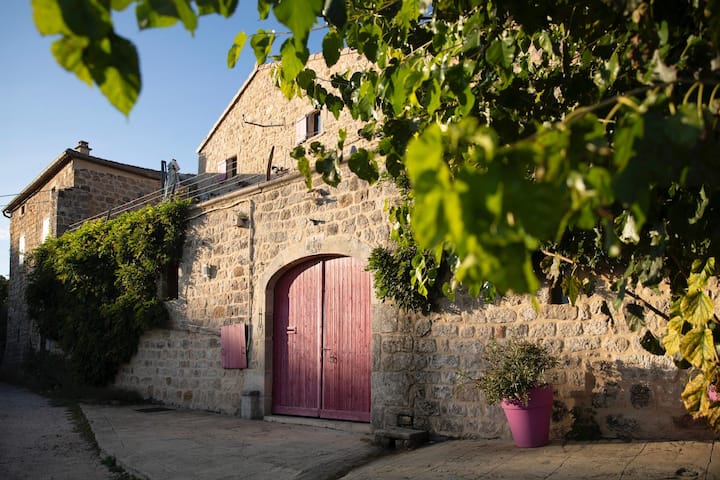 Le Domaine Des Hauts De Vernon - Joyeuse