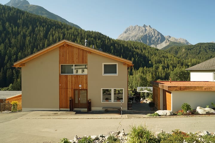 Wohnung Erni Mit Grossem Garten - Sent