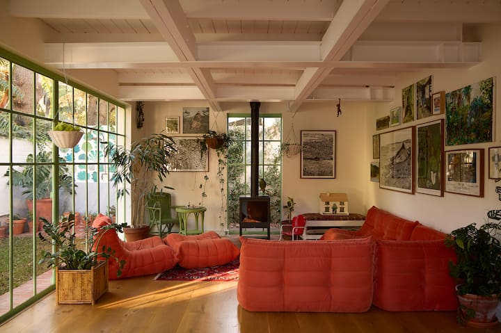 Victorian Gem By Steadfast Africa - Camps Bay