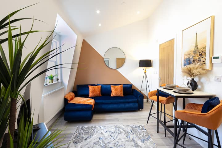 The Lanes Diamond - Rose Platinum Properties - Brighton