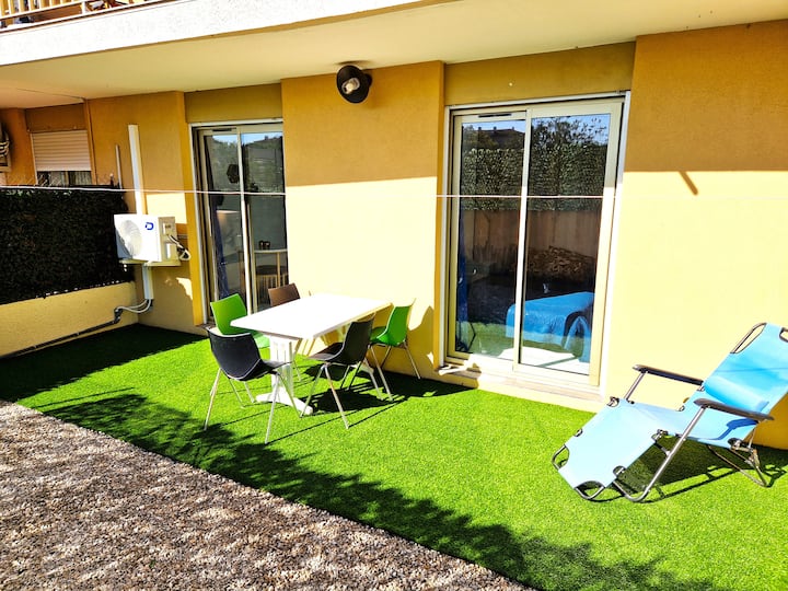 Studio Rdc Avec Terrasse Et Parking - Draguignan