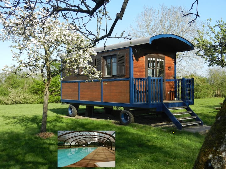 Roulotte Sainte-anne : Cosy, Piscine Et Spa - Château du Champ de Bataille
