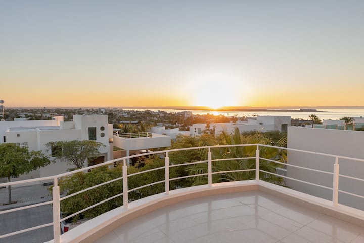 Oceanview 3-bd Home In Gated Community - La Paz