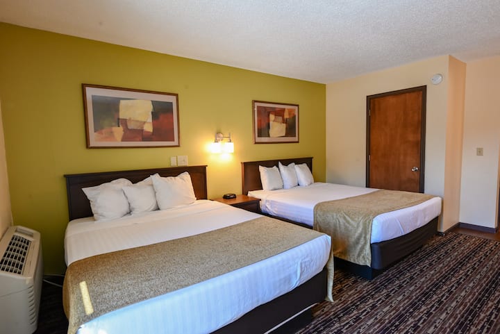 Double Queen Mini Suite - Wisconsin
