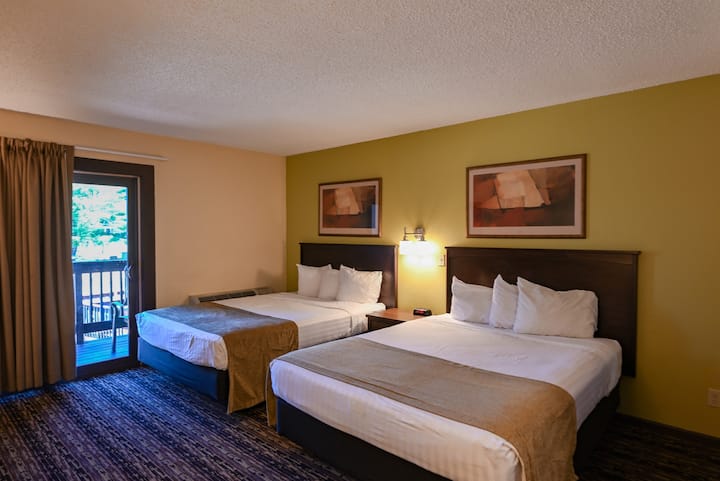 Double Queen Mini Suite-lakeside - Wisconsin Dells, WI