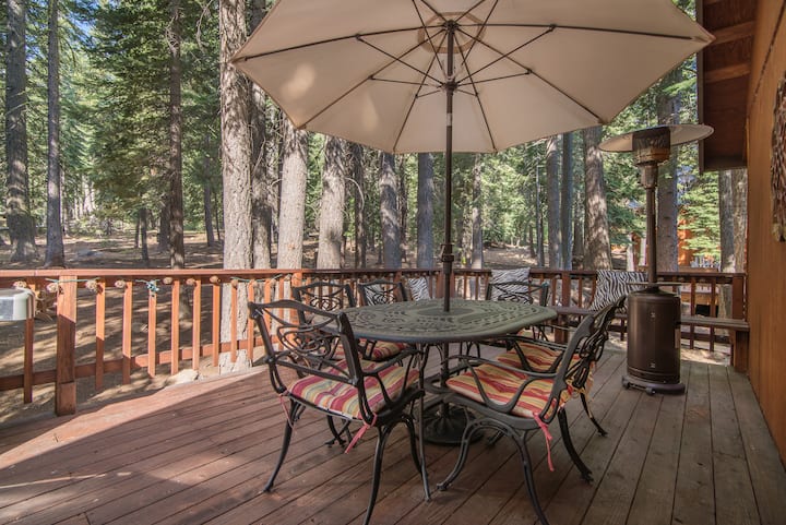 Tahoe Donner Cabin | Near Donner Lake & Lake Tahoe - Truckee, CA