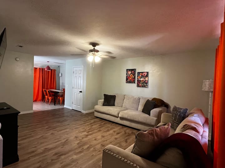 Roll Out Mtb Paradise - Sleeps 8 - Bentonville, AR