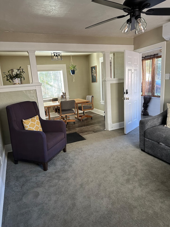 A Cozy Cottage - Billings, MT