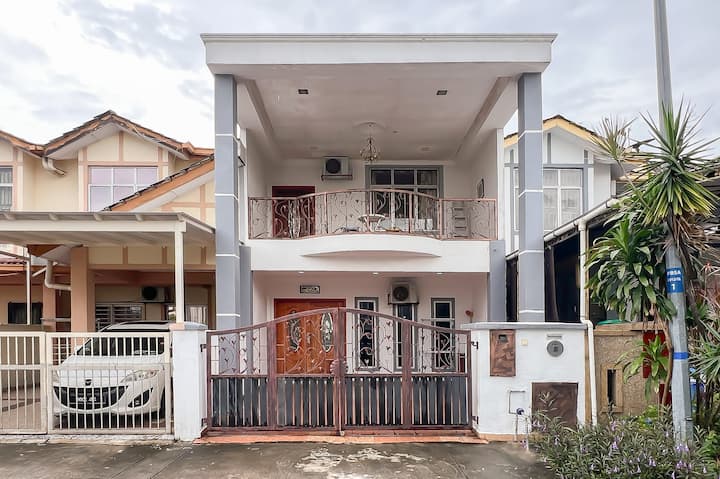 4 Bedrooms House U12 Shah Alam - Setia Alam
