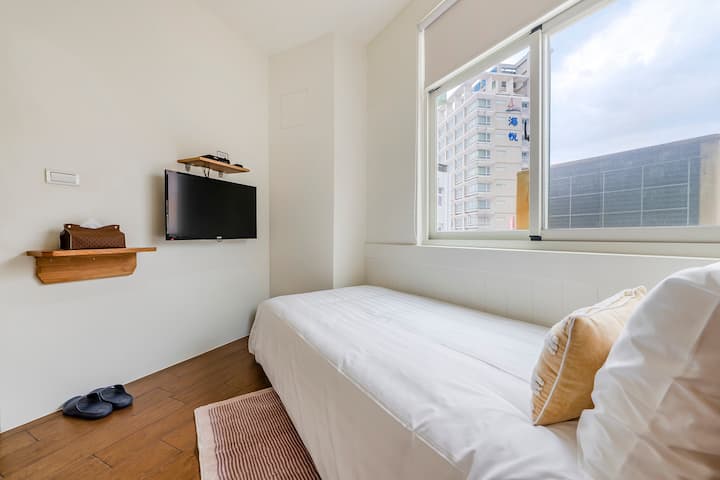 澎湖百慶旅店｜電梯｜近菊島之星、天后宮｜標準單人房 - Pescadores