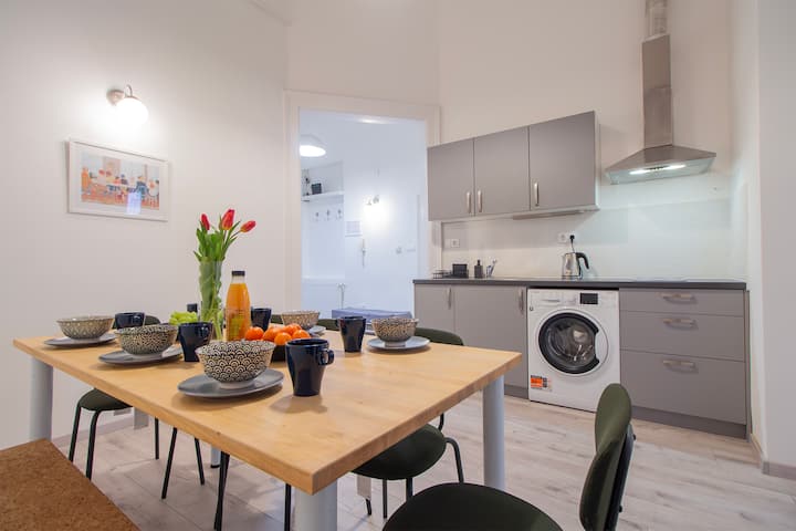 Dohány Apartment | 9ppl, 3 Br, 1.5bath - Budapest