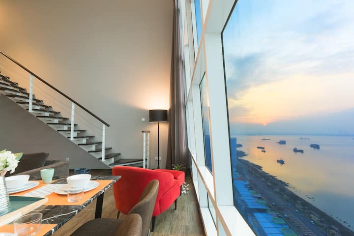 Maritime Full Sea View Duplex + Wi-fi /Ac /Pool - Penang