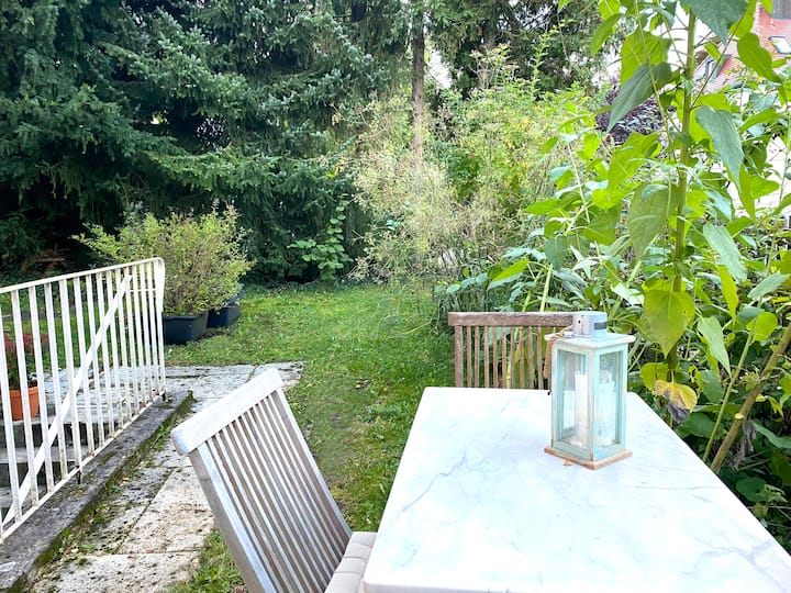 Wohnung Im Grünen, Beste Lage - Munich