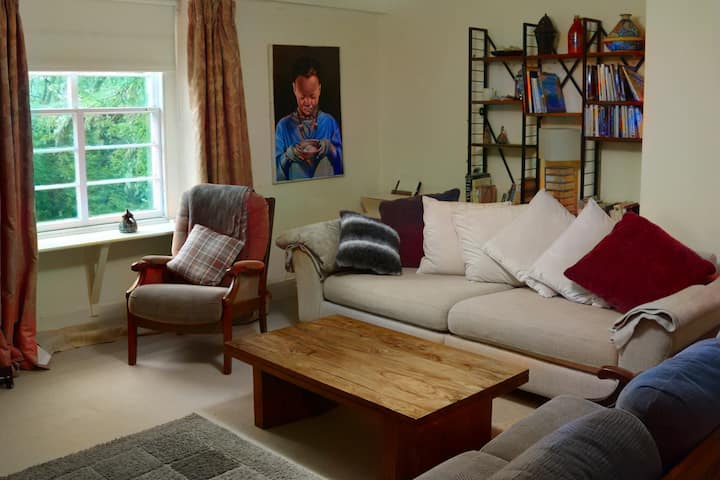 Kirkton Cottage - Huntly