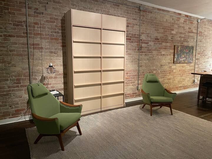 Chic Loft Living Downtown With Fireplace - 密西根市