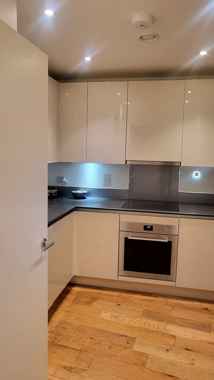 1 Bedroom Flat Clapham Common - London