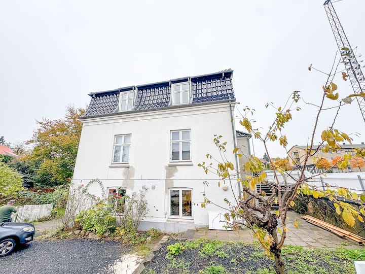 Spacious And Modern House Close To ÅRhus Center - Aarhus