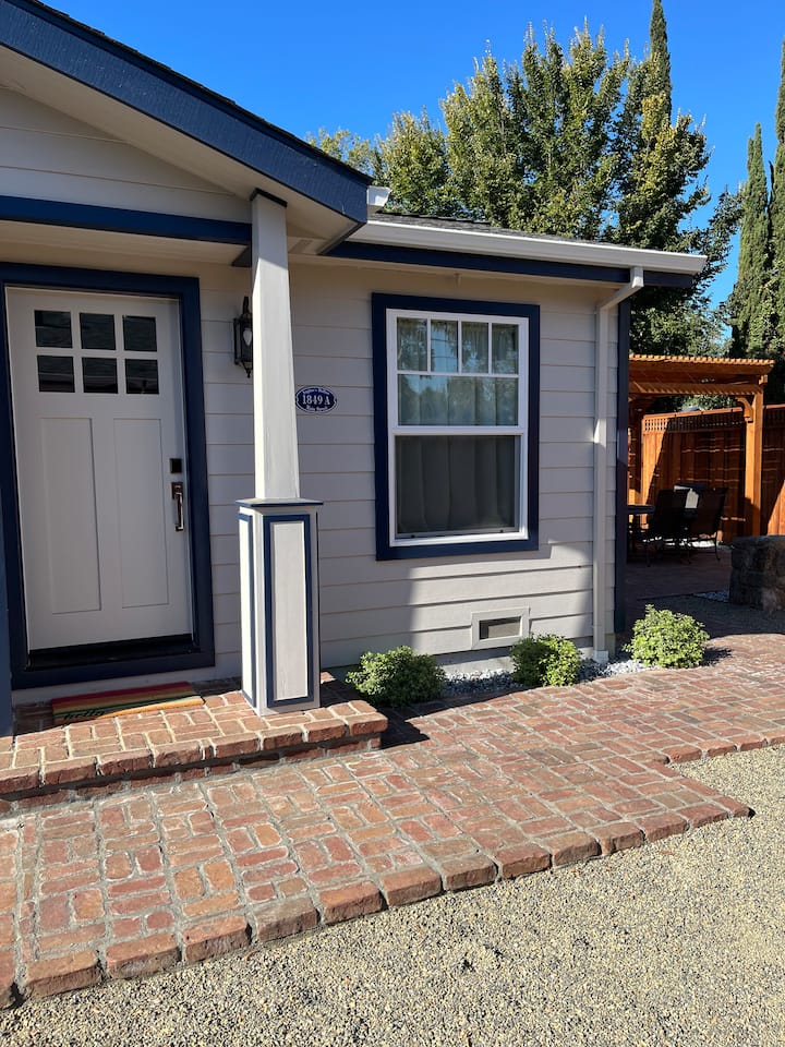 1 Bedroom Cottage Downtown Napa. - Napa, CA