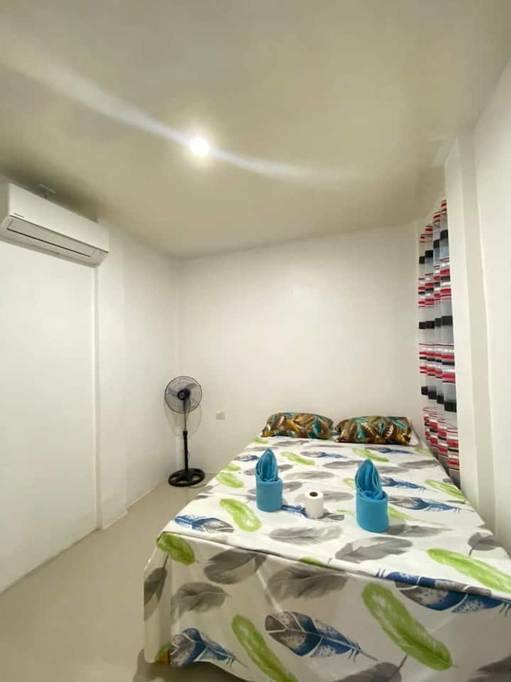 Blue Haven With Beach View And Sunsets - Lazi