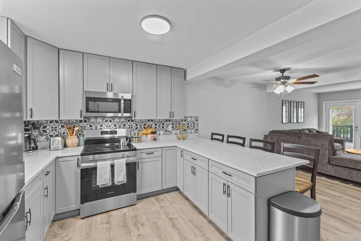 Charismatic 2br In Winooski! - Burlington, VT