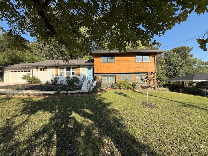 Sandy Springs House - Sandy Springs, GA