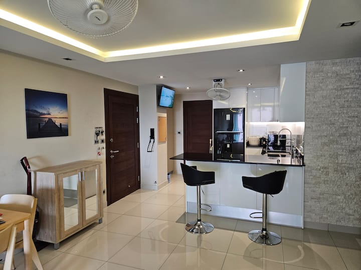 Modern, Clean 2-bedroom/wi-fi/dishw/washing Mach - Pattaya City