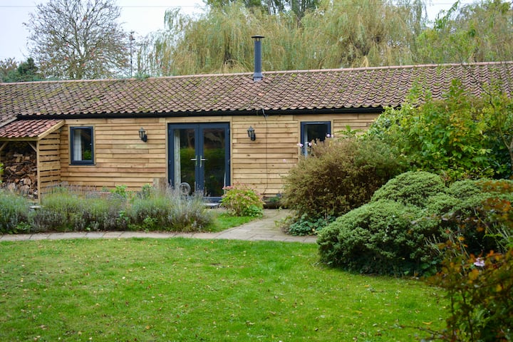 The Nook: Contemporary Luxury In Woodhall Spa - Woodhall Spa